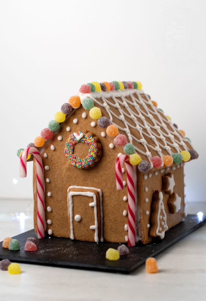 Thursday Gingerbread Doors – 100CountryTrek.com
